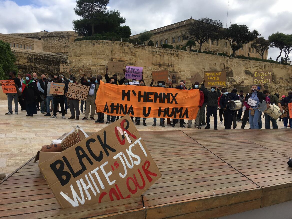 Immigrants unity message in Valletta: "There is no us and them ...