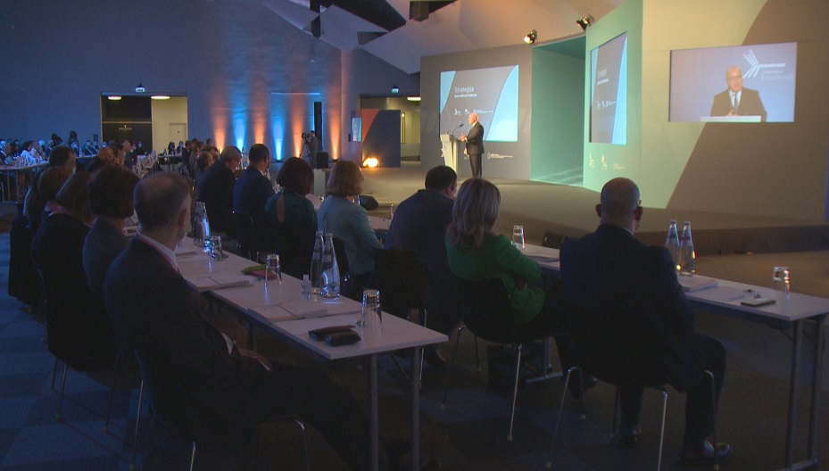 Launch of new strategy with 45 measures for another public service ...