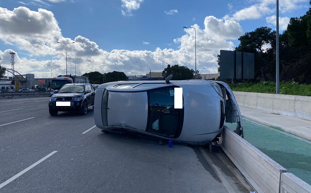 Xufier jeħlisha ħafif wara li nqaleb bil-karozza - TVMnews.mt