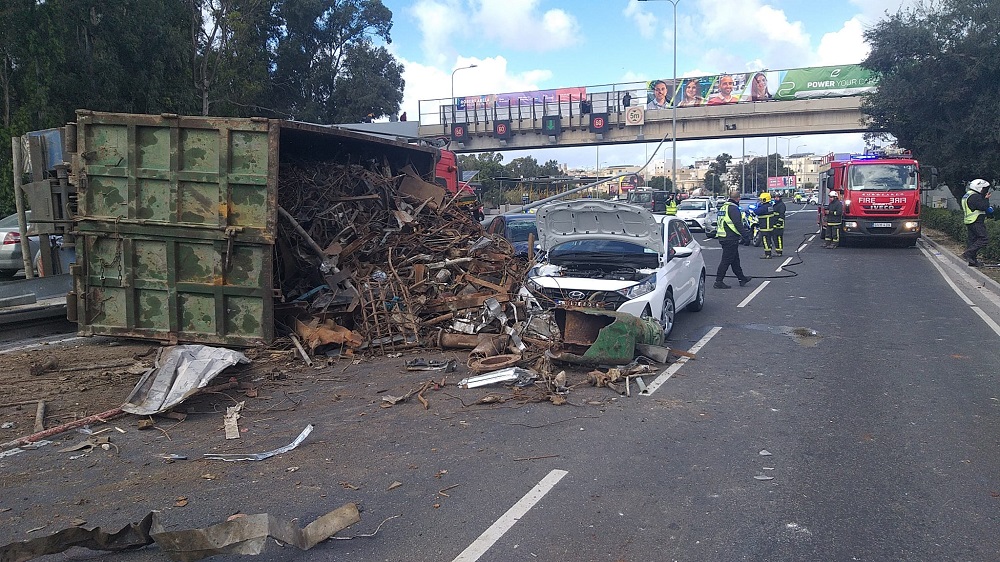 28-year-old youth dies after scrap metal in Marsa truck accident falls ...