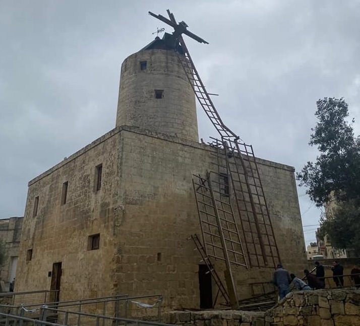 Strong wind damages Żurrieq's Xarolla windmill - TVMnews.mt