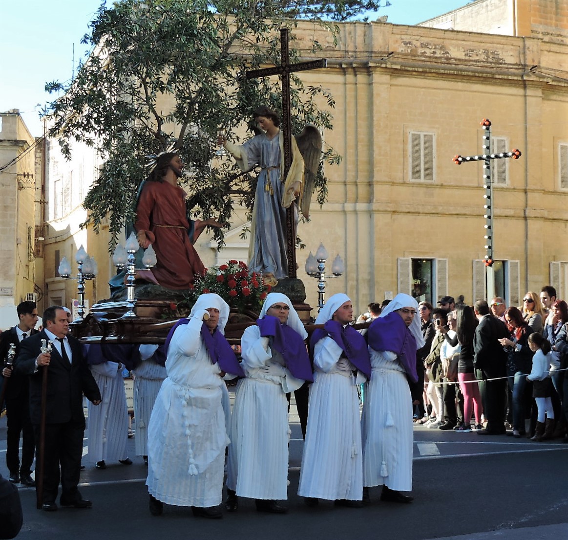 Updated: Strong winds lead to the cancellation of a number of Good ...