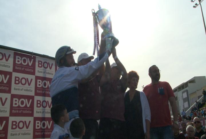 Tiġrijiet taż-Żwiemel - Charming Soldier b’wirja impressjonanti fil ...