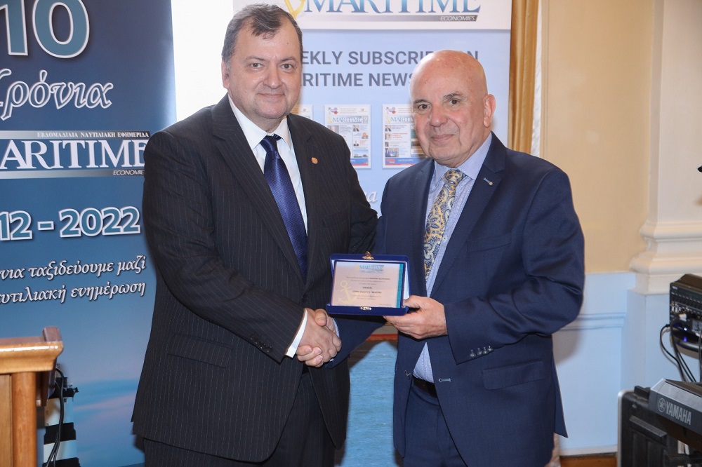 Maltese man honoured for his 45 year service to maritime industry ...