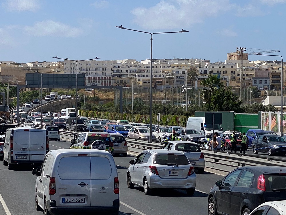Ara: Raġel fil-periklu tal-mewt wara ħabta ma' 2 vetturi fil-Marsa ...