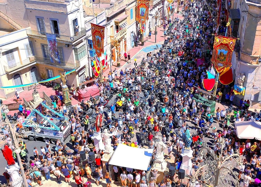 Thousands of cyclists flock to Zabbar for traditional pilgrimage ...
