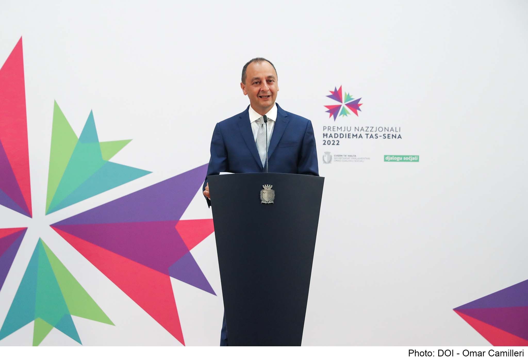 Iċ-ċans li tinnomina lil xi ħadd għall-Premju Nazzjonali Ħaddiema tas ...