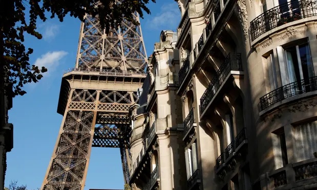 Paris turns down plan to build around Eiffel Tower - TVMnews.mt