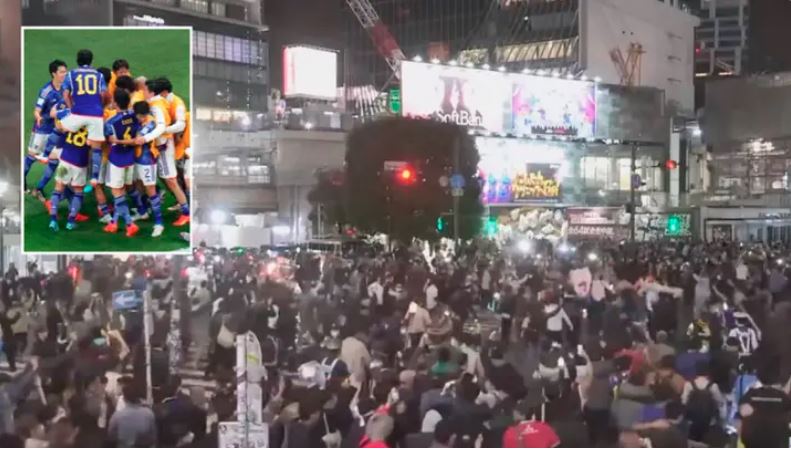 Ewforija kbira f'Tokjo wara li apparti d-dressing rooms u l-istands ...