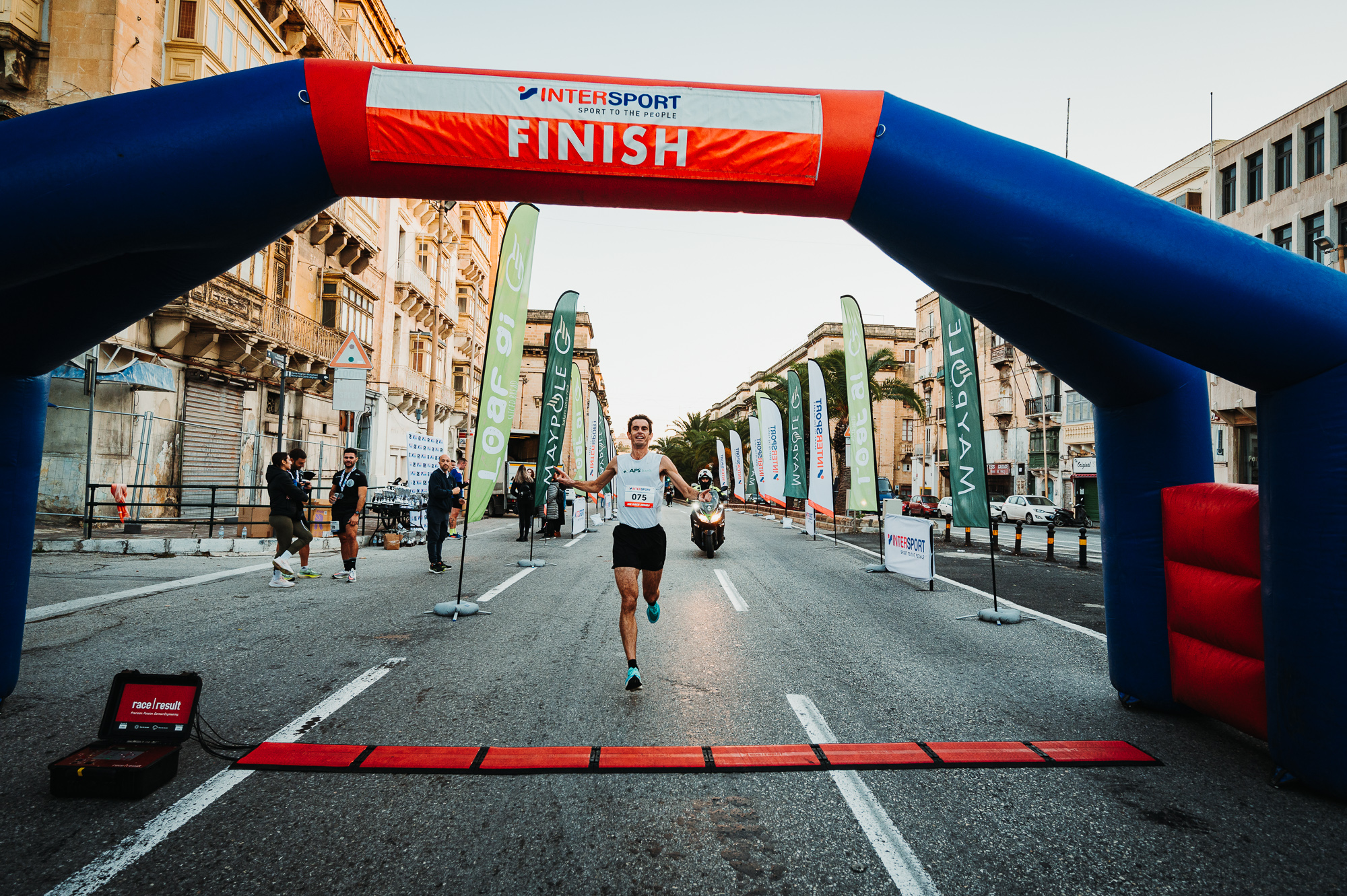 Aaron Mifsud, Josanne Attard Pulis jirbħu Intersport 10k Series ...