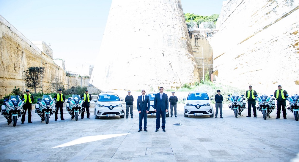 LESA inaugurates four electric vehicles, six motorcycles and new ...