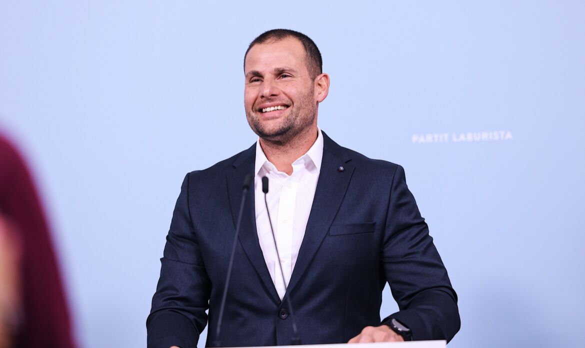 L-effiċjenza u l-kuraġġ li wrew il-Pulizija fil-Gżira għandu jiġi ...