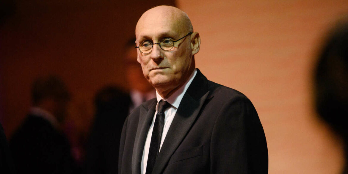 Jirreżenja l-bord kollu tal-Federazzjoni Franċiża tar-Rugby, seba' xhur ...