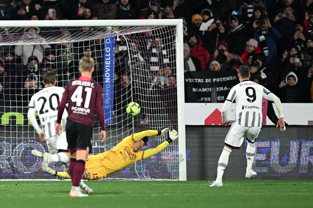 Rebħa away b'goals taż-żewġ Serbi ittella' lil Juventus fl-għaxar post ...