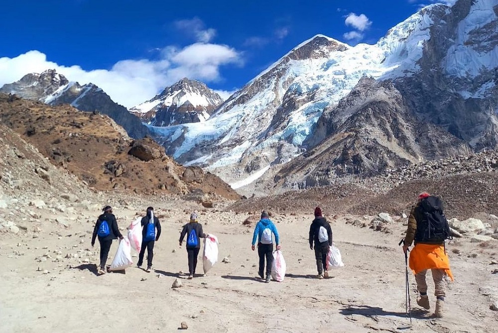 Maltese man on Mount Everest to clean up after fellow climbers - TVMnews.mt