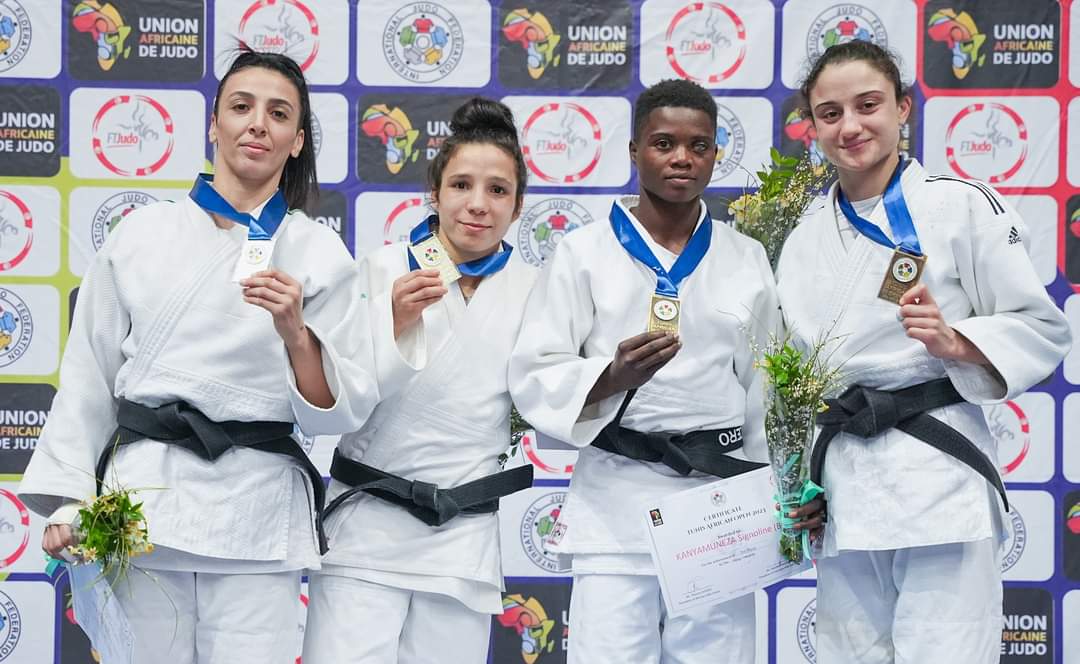 Katryna Esposito u Isaac Bezzina jirbħu l-bronż fl-Open Kontinentali ta ...