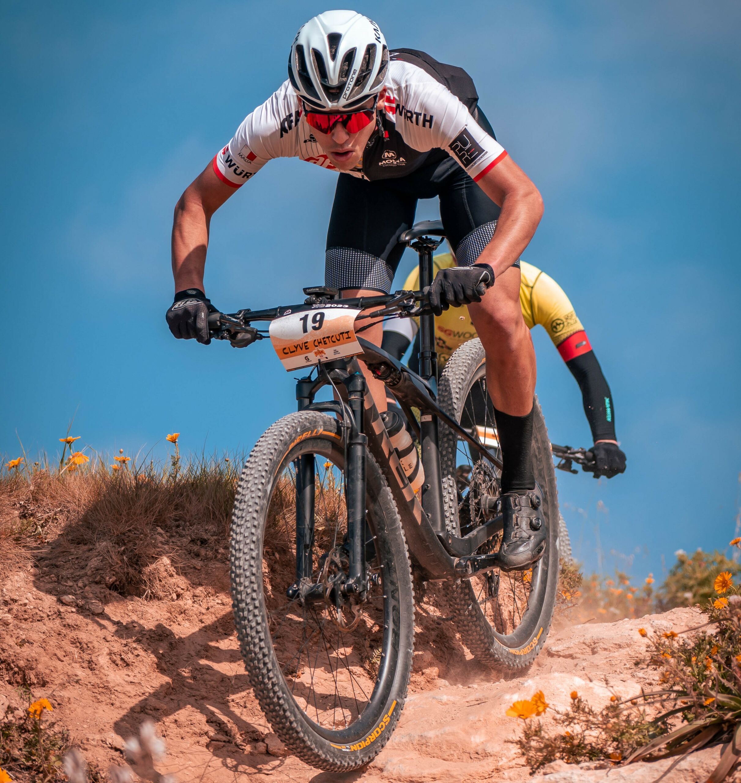 Clyve Chetcuti jirbaħ it-tellieqa miċ-Cisk 0.0 National Point Series f ...