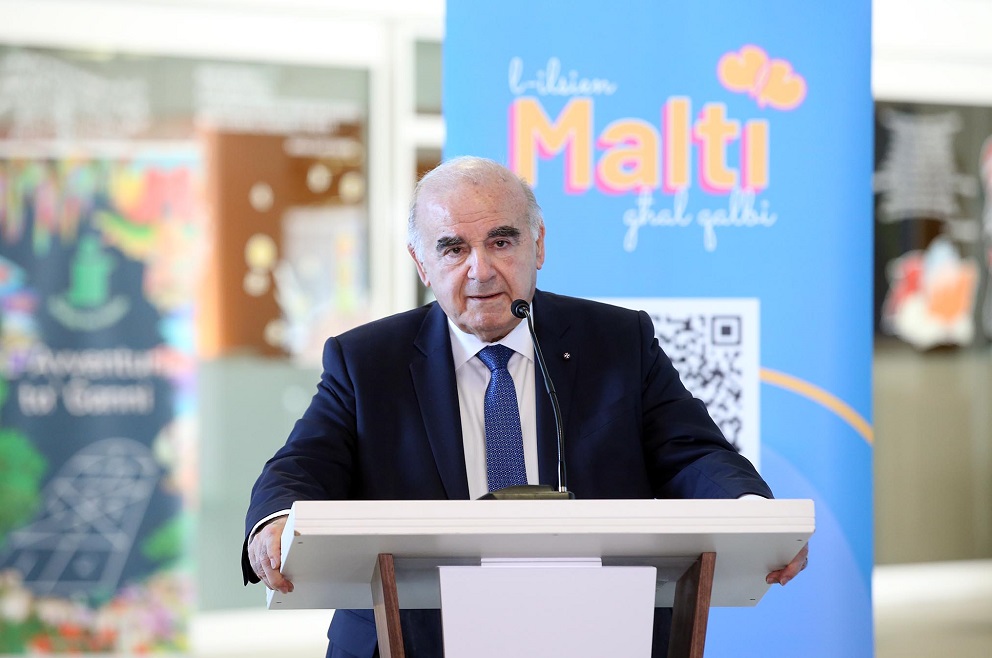 WATCH: Two foreign students praise the Maltese language and say ...