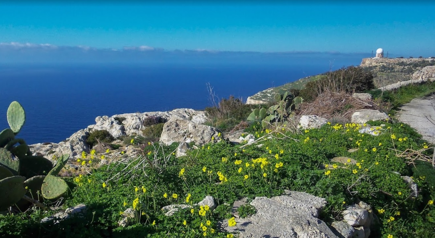 Man falls off Ħad-Dingli cliffs while taking photographs - TVMnews.mt