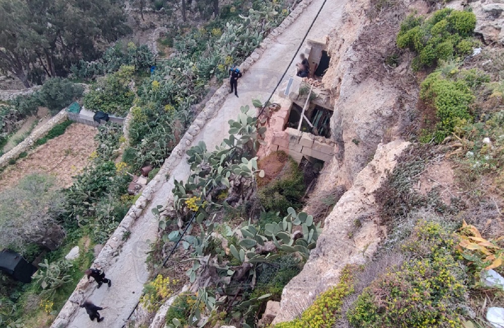 Man who fell off Ħad-Dingli cliffs suffered grievous injuries - TVMnews.mt