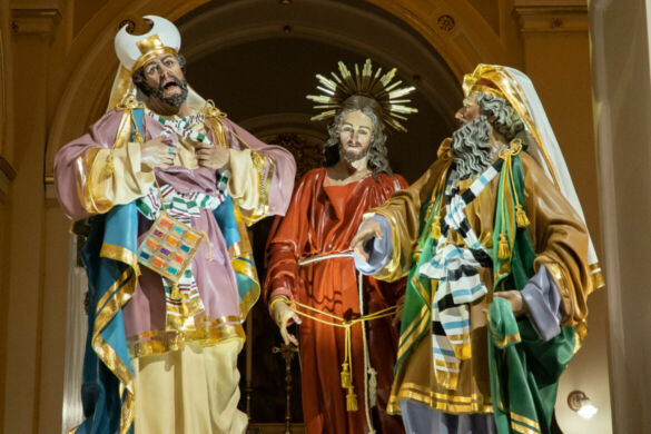 Wirja b'vari antiki tal-purċissjoni tal-Ġimgħa l-Kbira f'Ħal Luqa ...