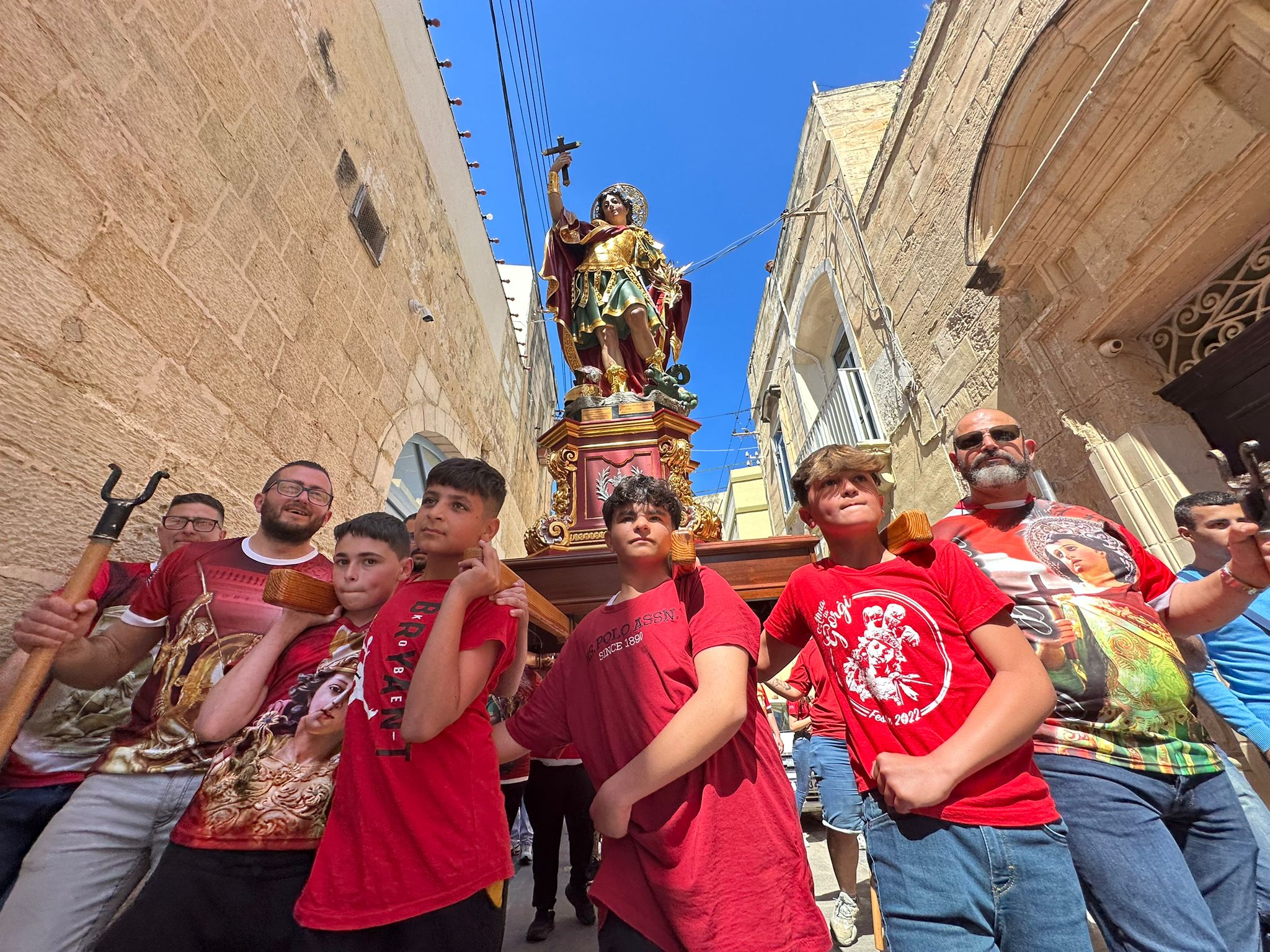 WATCH: Children carry statue of St George during traditional march in ...