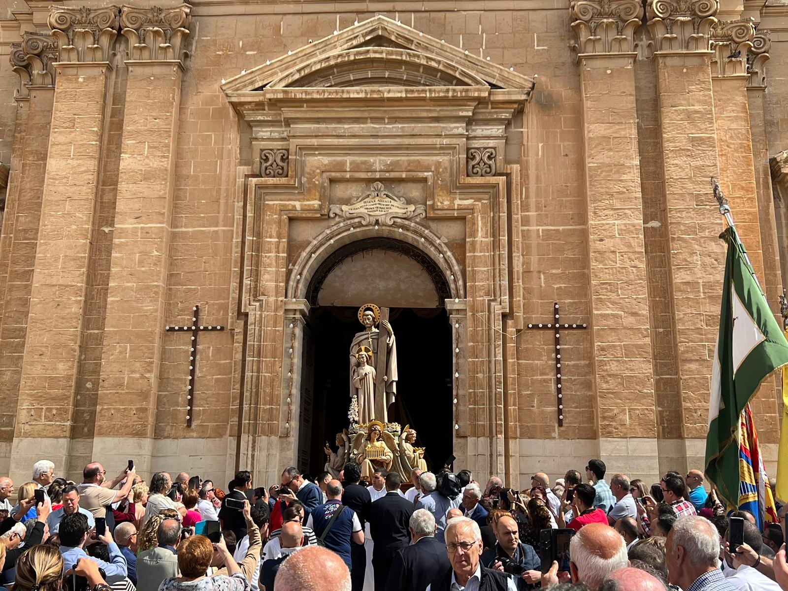 Birkirkara tiċċelebra 50 sena parroċċa b'pellegrinaġġ bl-istatwa ta ...