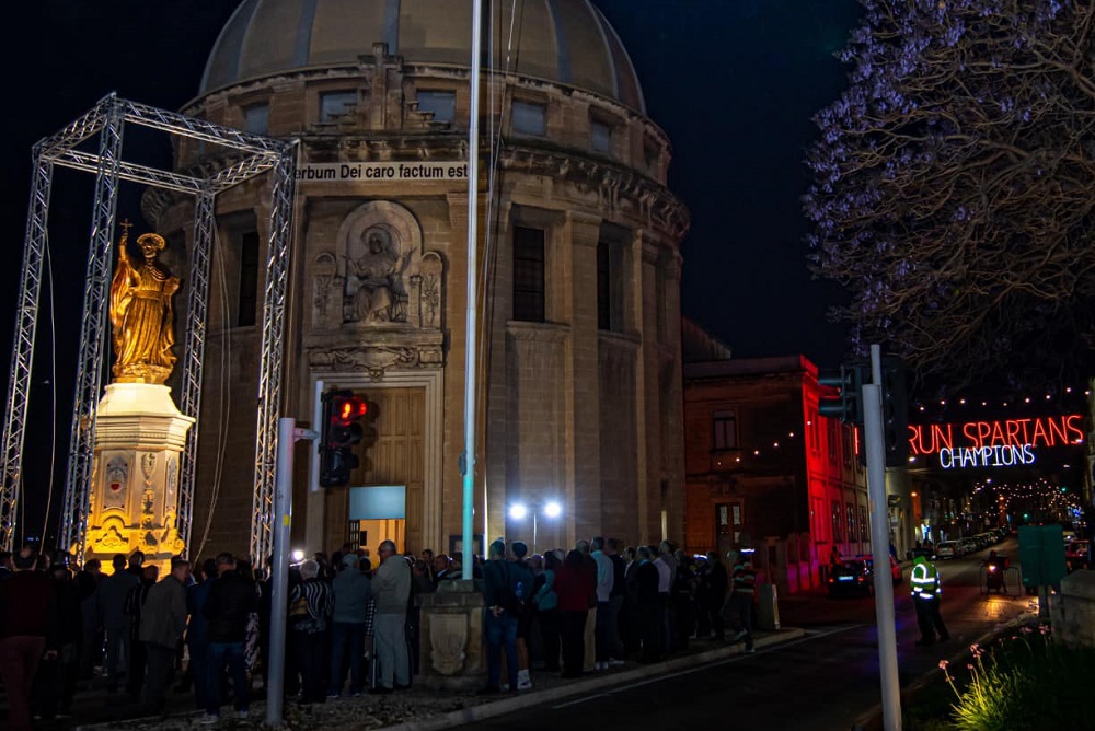New San Gejtanu statue at entrance to Ħamrun - TVMnews.mt