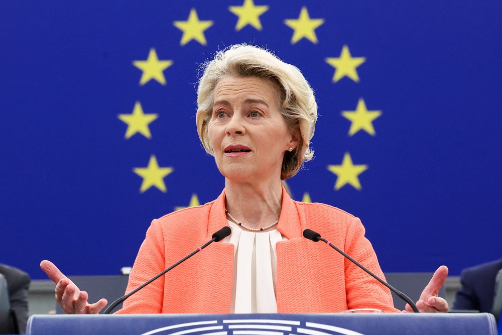EU to investigate the subsidy of electric vehicles from China - Ursula ...