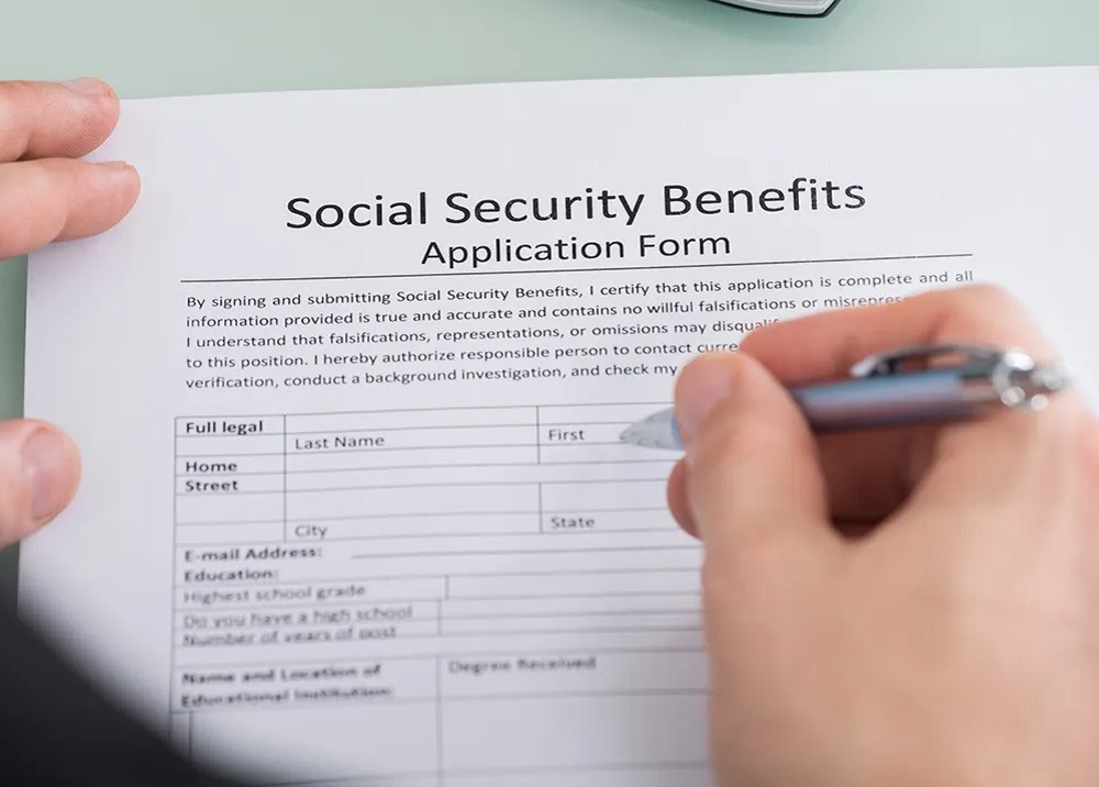 Suspended sentence for fraudulently taking €30,000 in social benefits ...