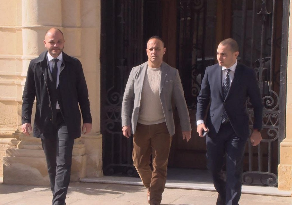 Jason Micallef b’rapport għand il-Pulizija wara “theddid serju fuq ...