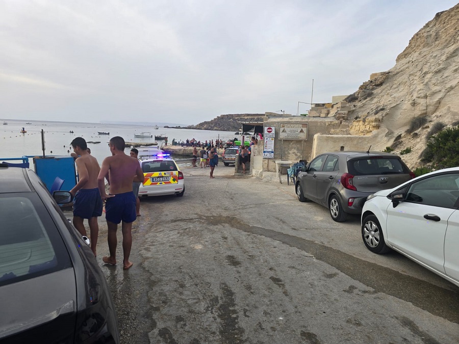 Ten-year-old girl saved from drowning at Fomm ir-Riħ - TVMnews.mt