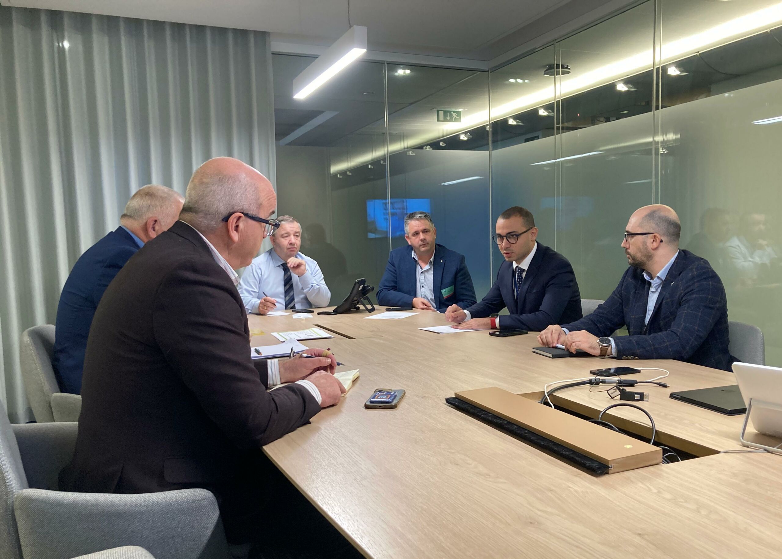 Il-MPE Daniel Attard itenni l-impenn li jħares l-interessi ta' Malta u ...