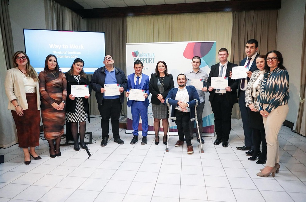Sitt persuni b’diżabilità jiggradwaw minn programm biex isibu xogħol ...