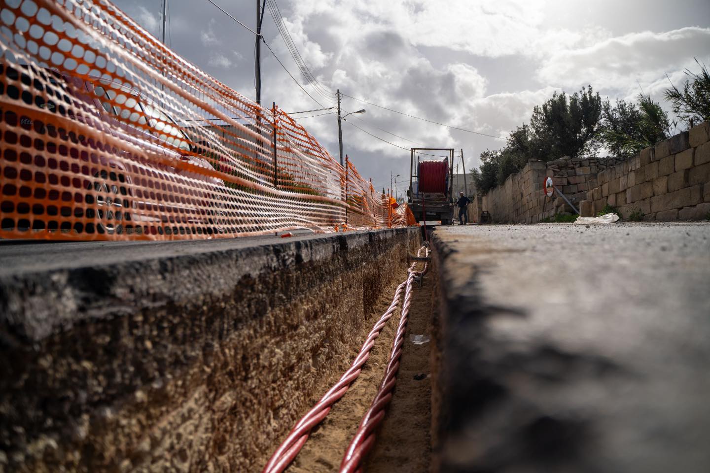 Enemalta lays 60km of new cables underground in 21 other localities ...