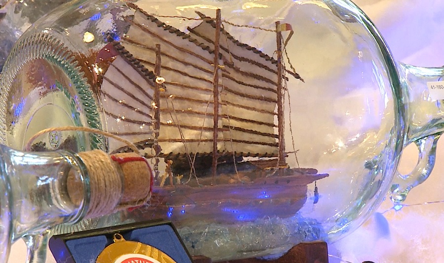 Ara: Wirja b'mudelli ta' xwieni fil-fliexken tal-ħġieġ - TVMnews.mt