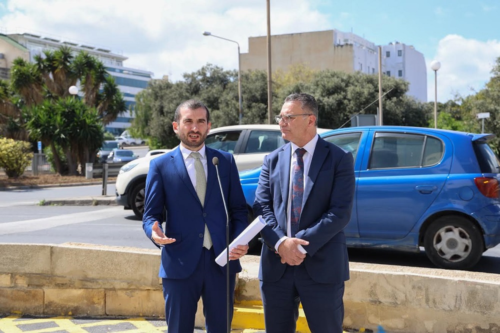 Il-PN jgħid li l-Gvern ma jistax isolvi l-problemi tat-traffiku li ħoloq jekk m'għandux miri ...