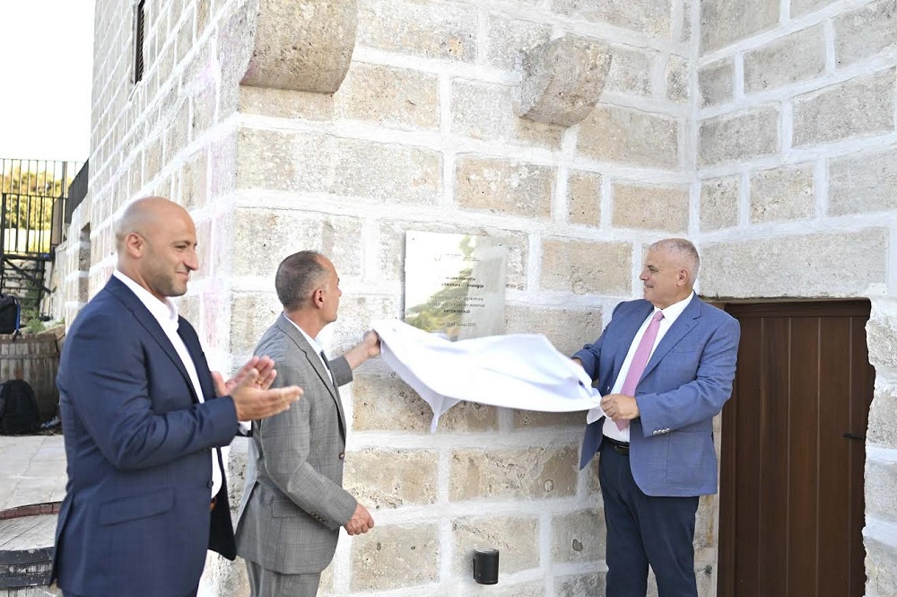 Inawgurat ċentru interattiv fil-Buskett għall-vitikoltura u l-enoloġija ...