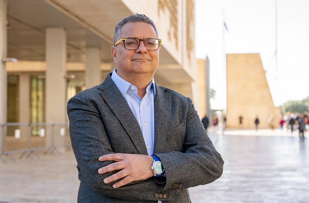 Adrian Delia jiddikjara l-interess fil-kariga ta' Kap tal-PN - TVMnews.mt