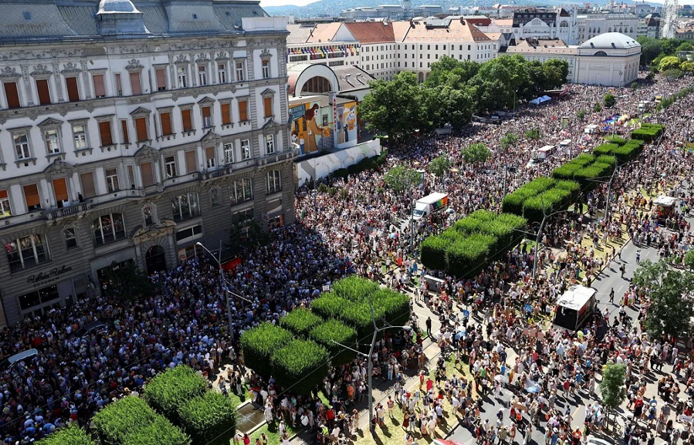Thousands rally for LGBTIQ Rights at Budapest Pride despite far-right ...