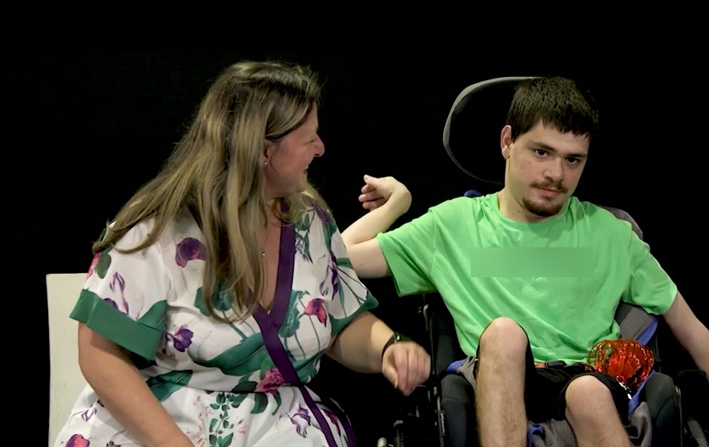 "Nibża' wisq li mmut qablu" - omm Zach li għandu s-Cerebral palsy ...