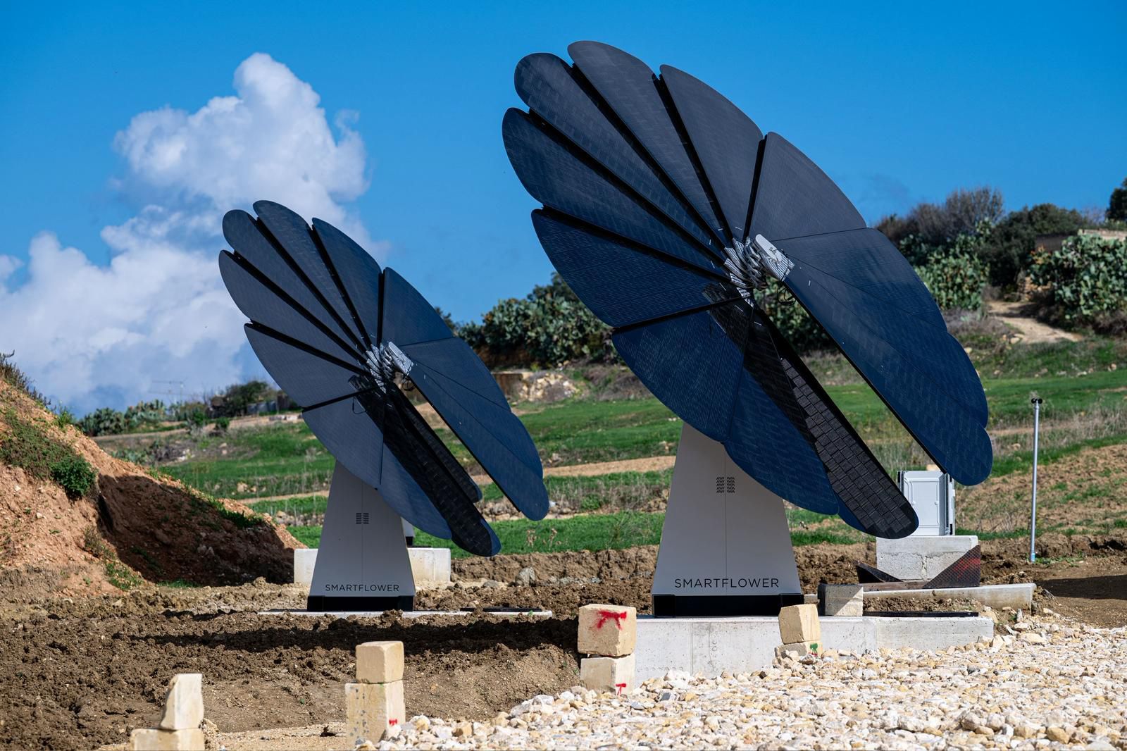 Installati l-ewwel solar flowers tax-xorta tagħhom fl-Ewropa fil-Gozo ...