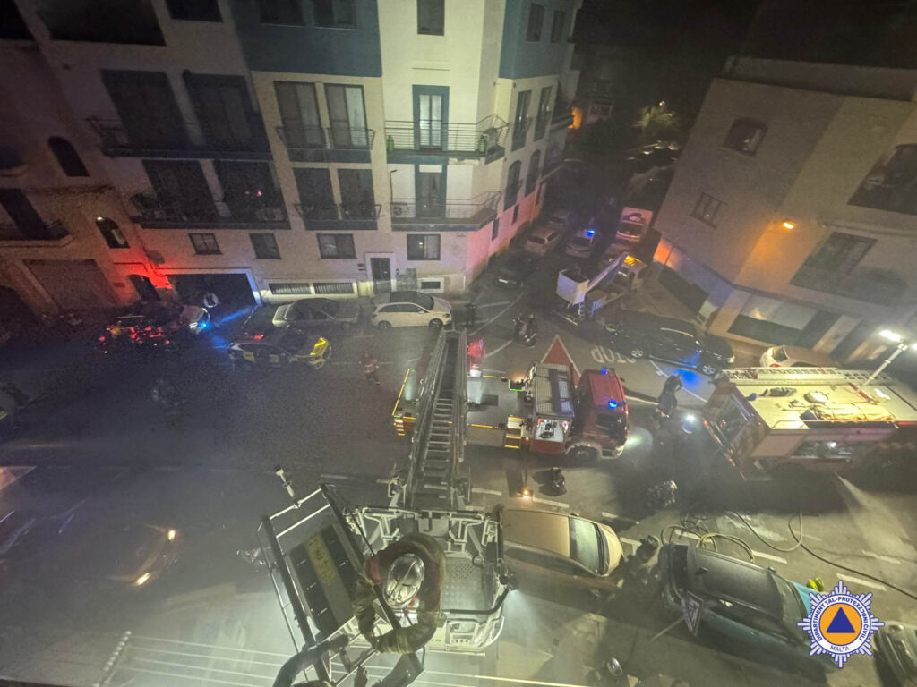 Six residents and animals rescued from fire in Mosta apartment - TVMnews.mt
