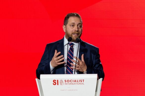 Il-MPE Alex Agius Saliba nominat bħala wieħed mill-aqwa MPE din is-sena ...