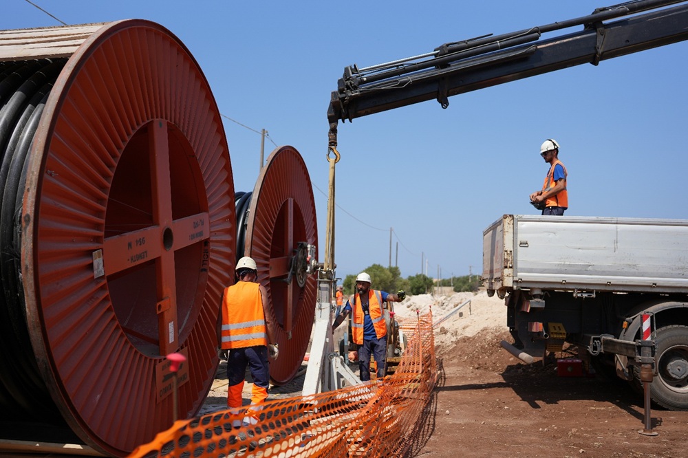 Work progresses on the second interconnector between Malta and Sicily ...