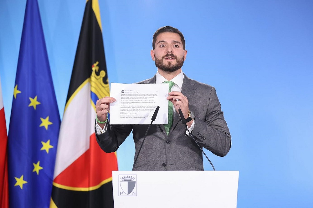Il-Kap tal-PN jgħid li l-Ministru Galdes għandu jirreżenja jew ...