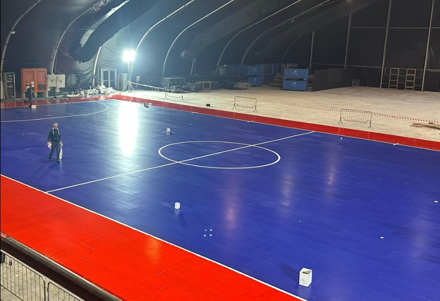 Jintrama għall-ewwel darba il-portable pitch tal-futsal f'Malta ...
