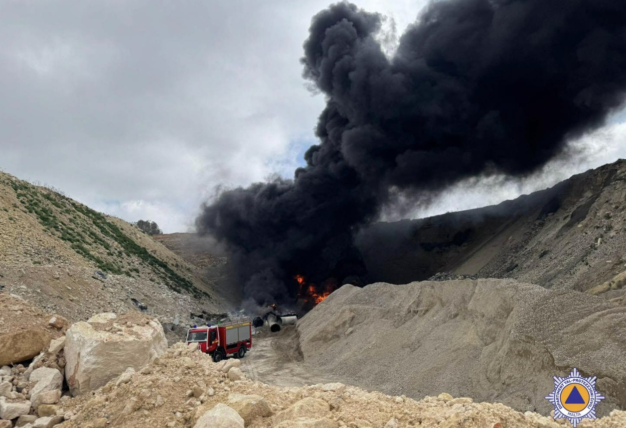 Aġġornat: Ħadd ma weġġa' f'nar industrijali f'Ħad-Dingli - TVMnews.mt