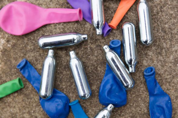 €250 multa wara li nqabad juża l-laughing gas f'Paceville - TVMnews.mt