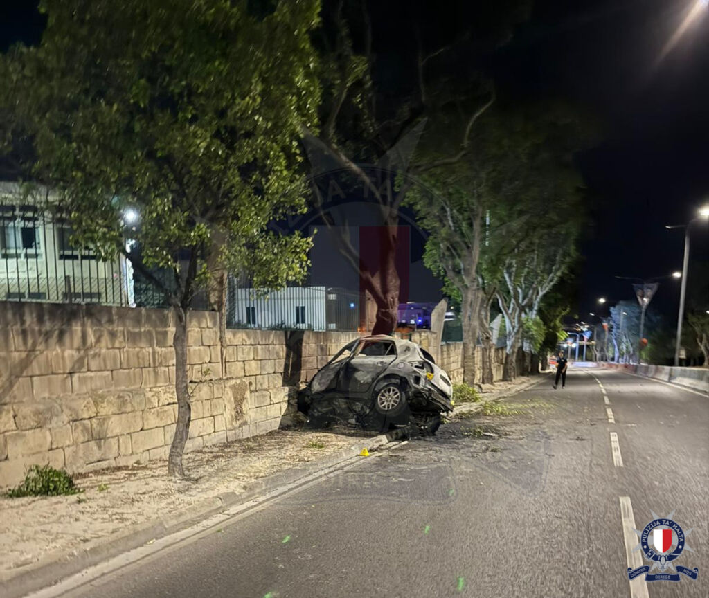 Raġel iweġġa' serjament wara li ħabat f'siġra f'Ħal Tarxien - TVMnews.mt